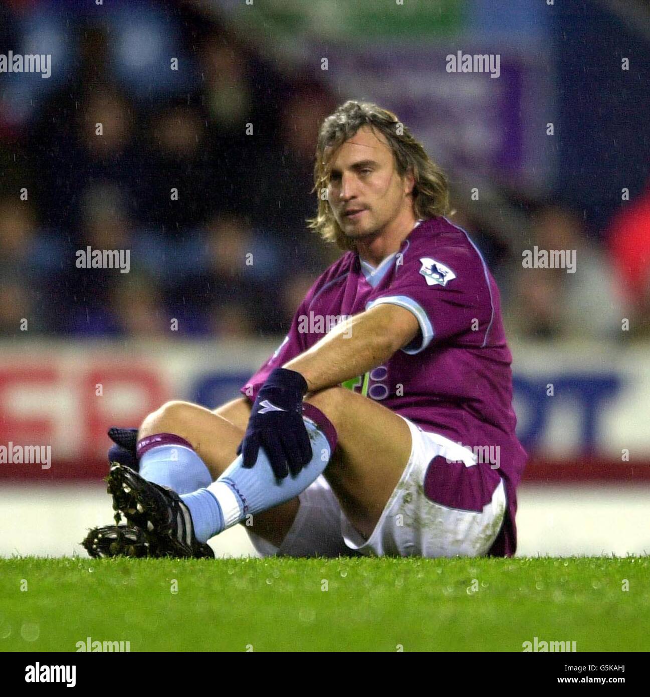 SOCCER David Ginola Stock Photo - Alamy