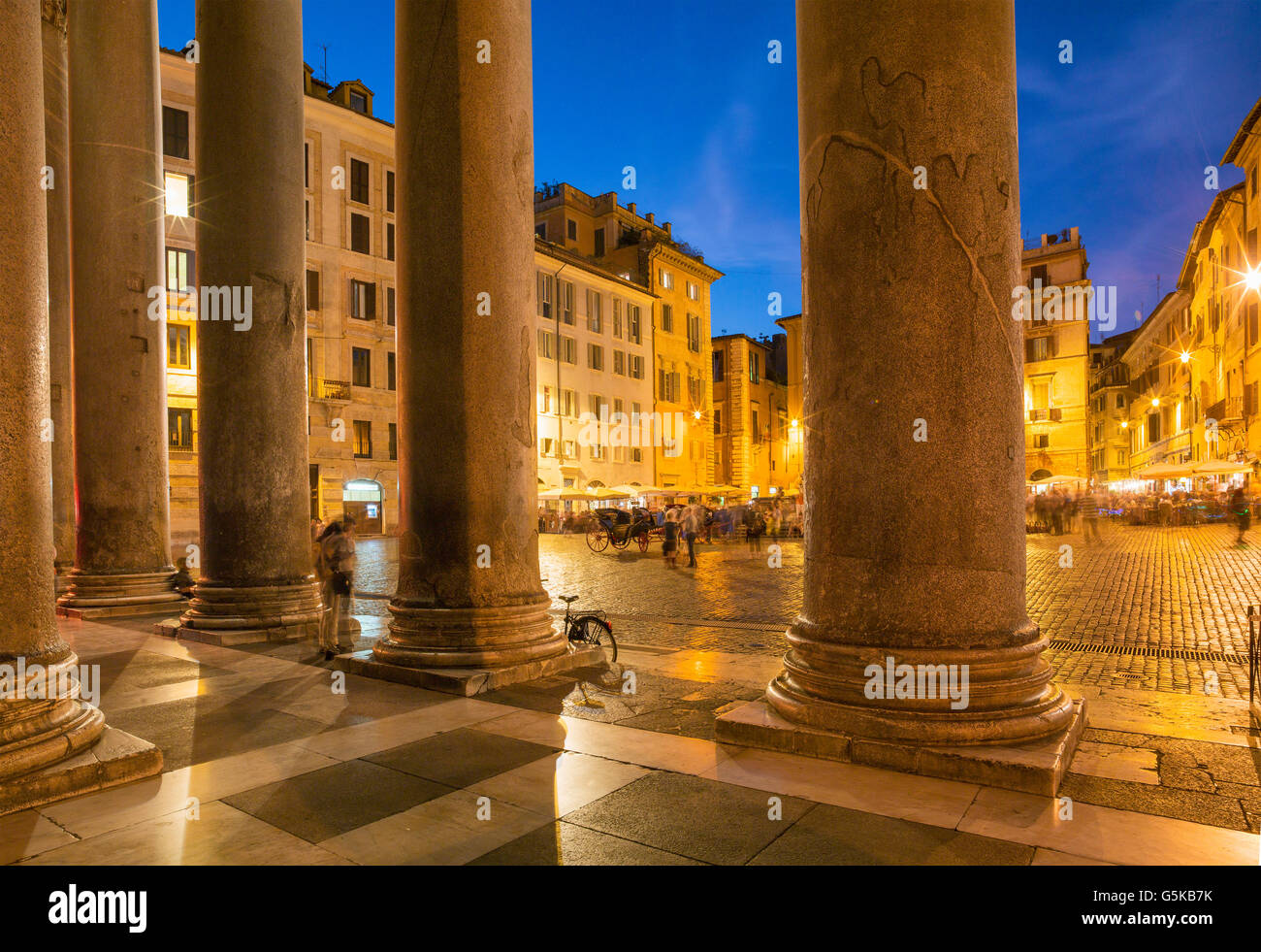 Pantheon square hi-res stock photography and images - Alamy