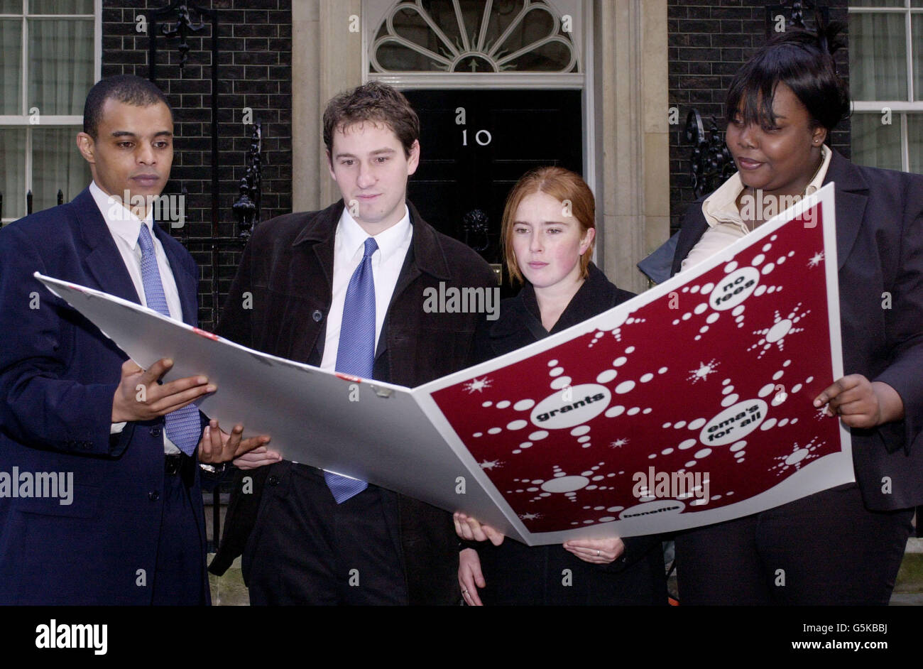 Student survey street hi-res stock photography and images - Alamy