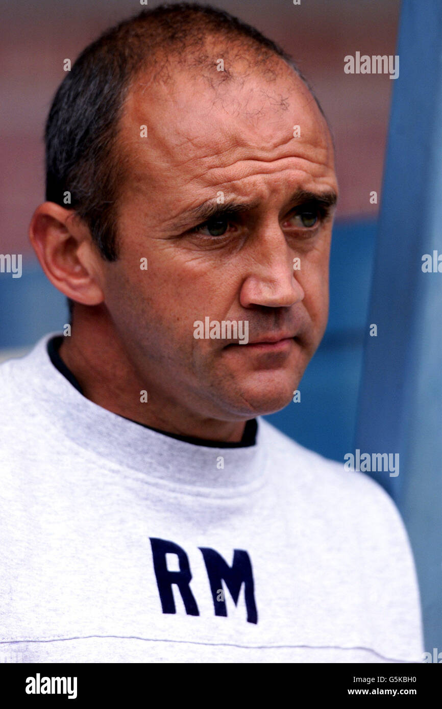 Coventry City coach Richard Money during the Nationwide Division One ...