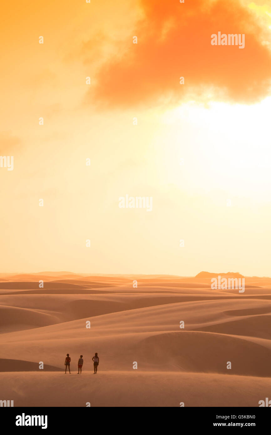 Walking in the desert hi-res stock photography and images - Alamy