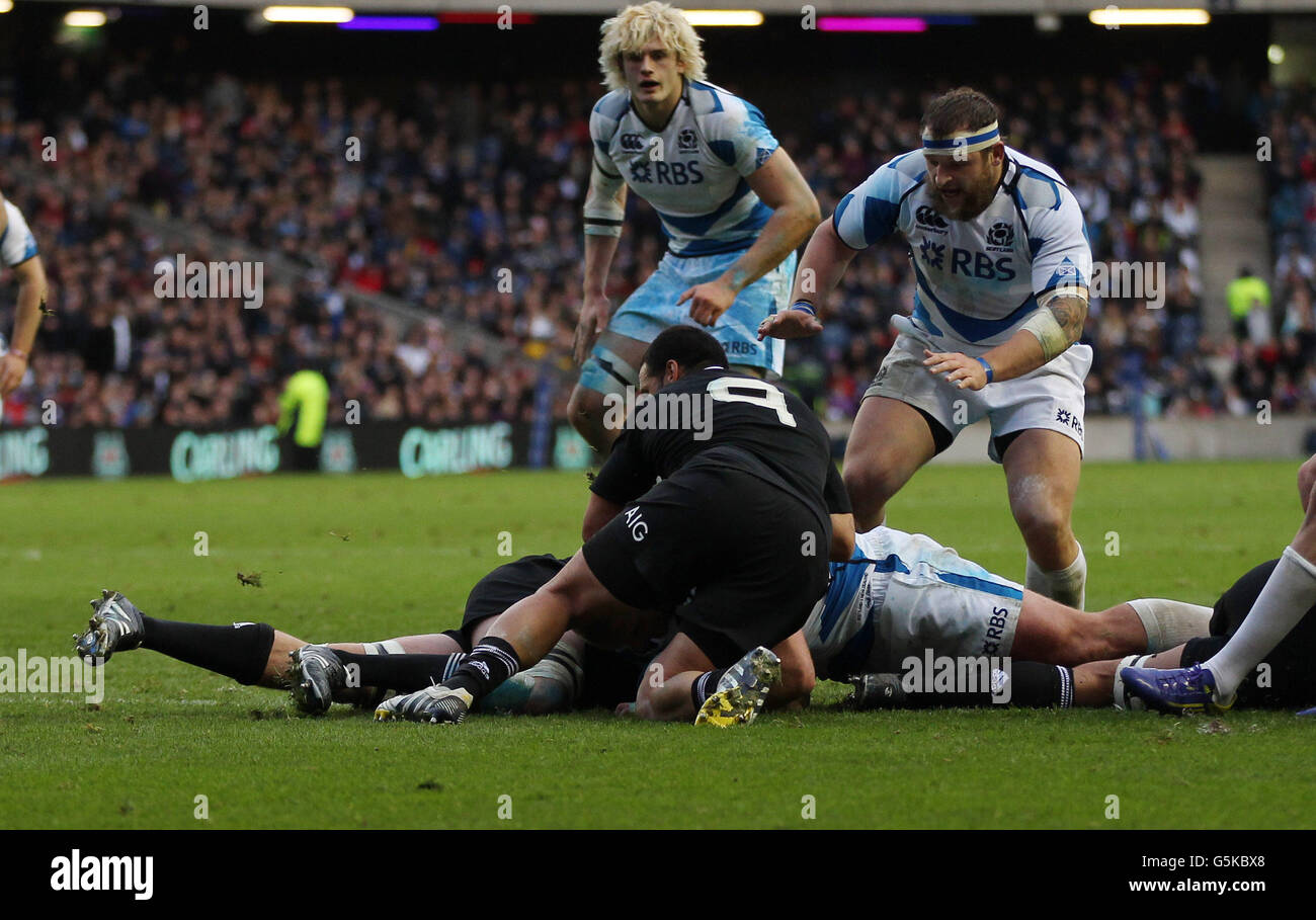Scotlands geoff cross scores try emc test match murrayfield hi-res ...