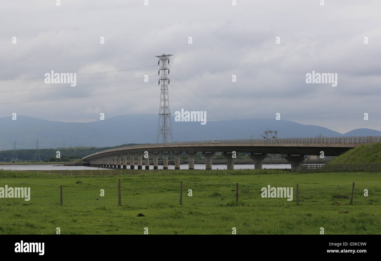 Clackmannanshire Bridge across Firth of Forth and north pylon of 400kV ...