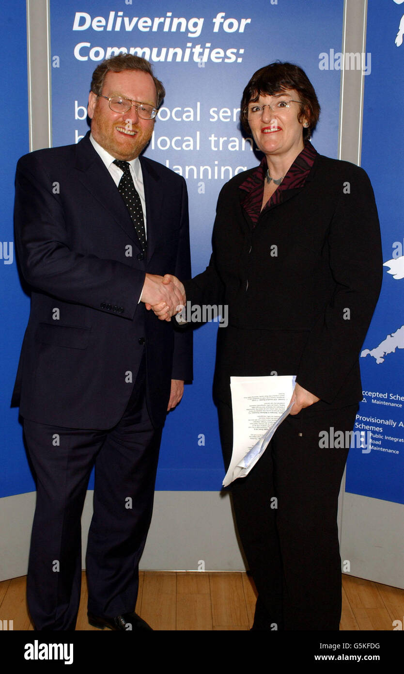 John spellar labour hi-res stock photography and images - Alamy