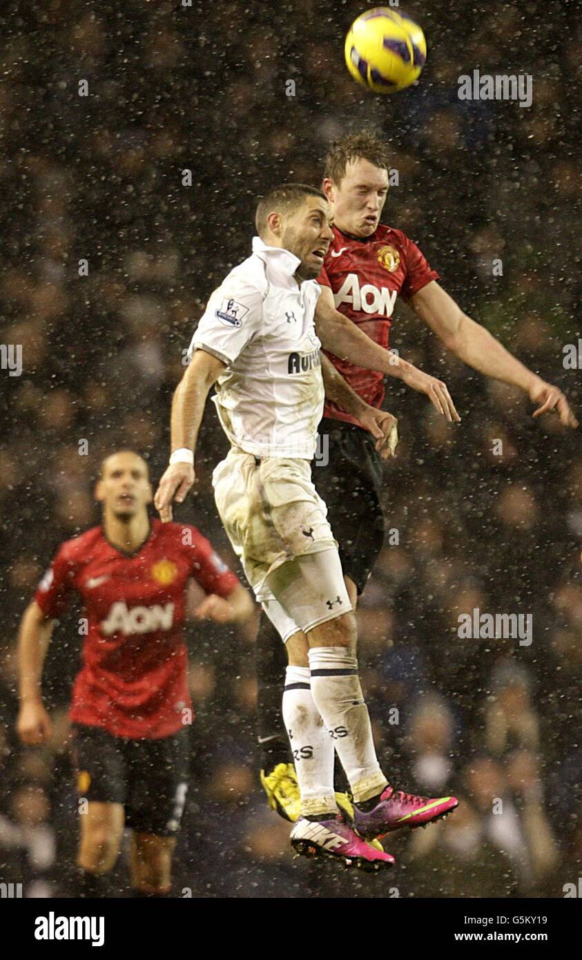 Tottenham hotspurs clint dempsey hi-res stock photography and images ...