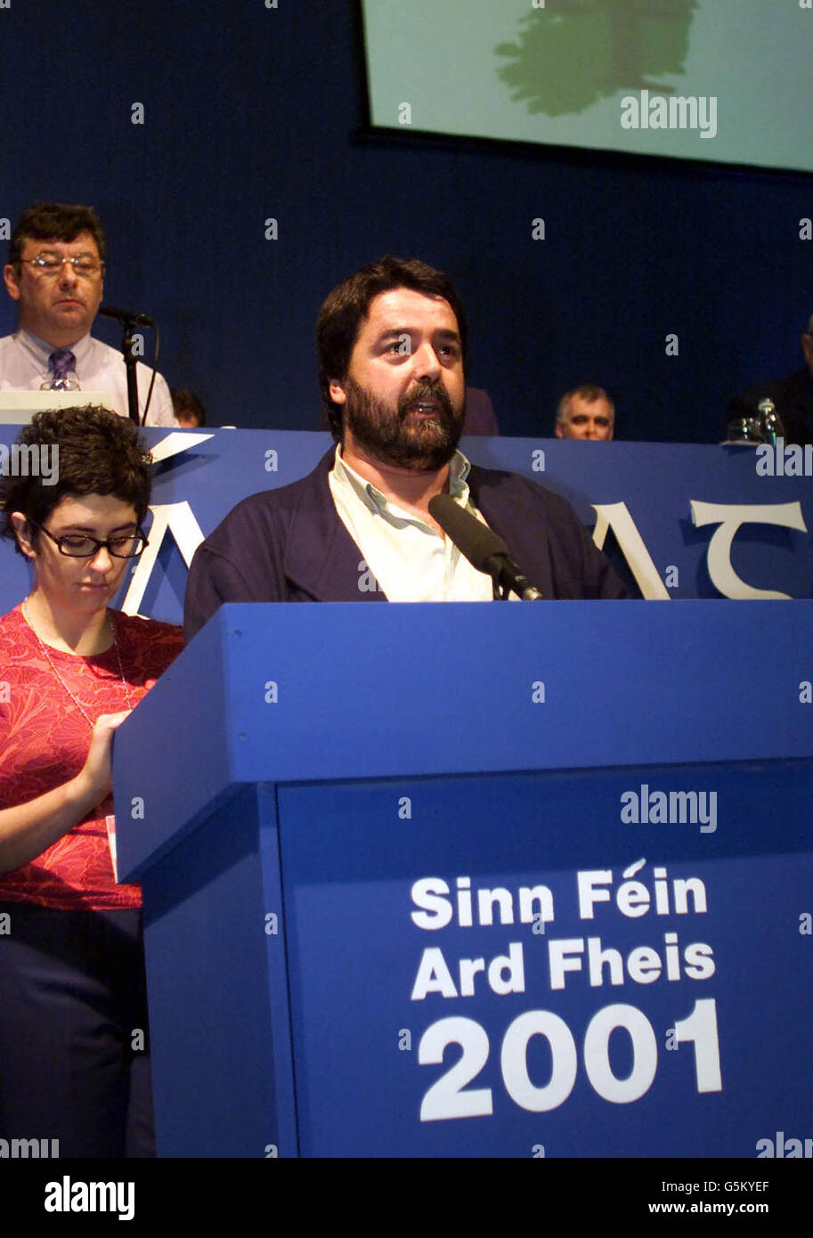 Sinn fein logo hi-res stock photography and images - Alamy