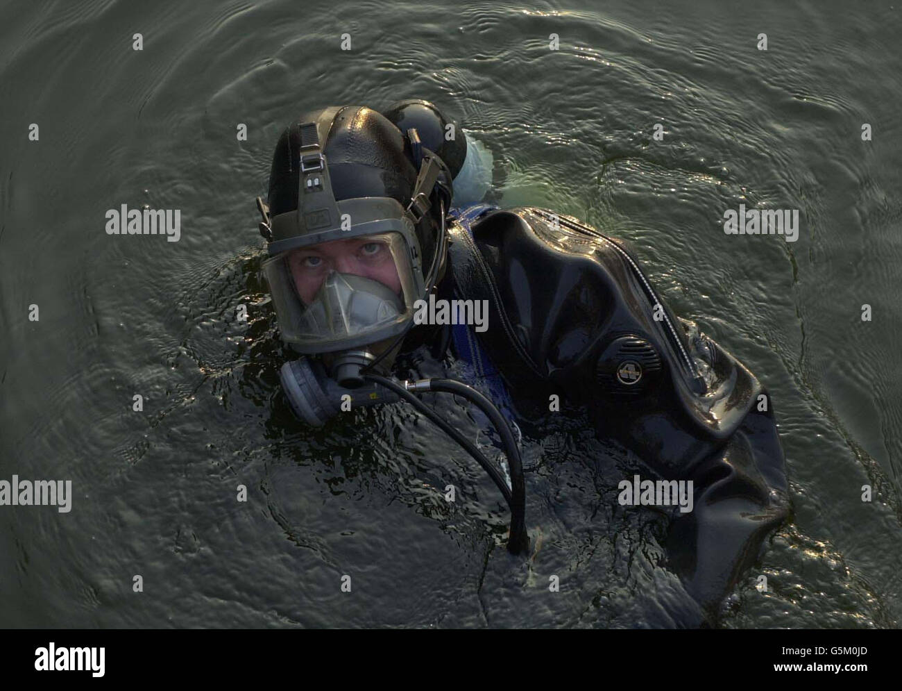 Police diver frogman qmdeath hi-res stock photography and images - Alamy