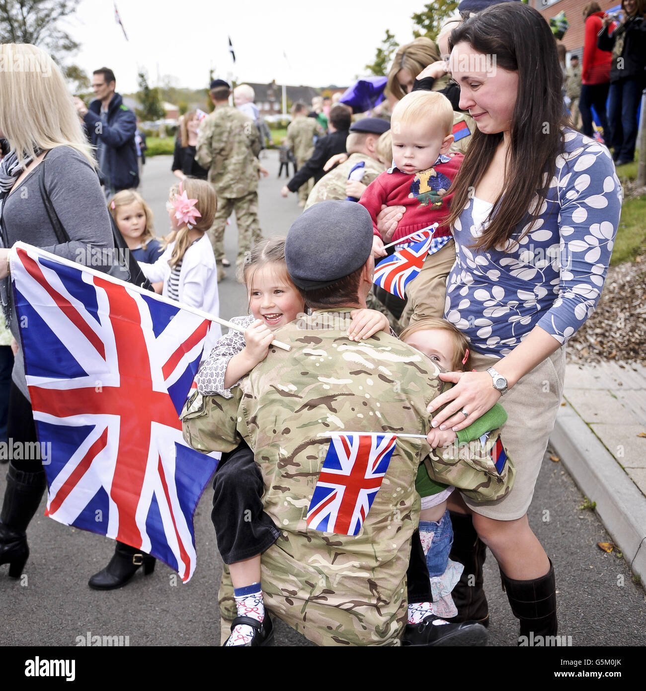 19th Regiment Royal Artillery homecoming Stock Photo - Alamy