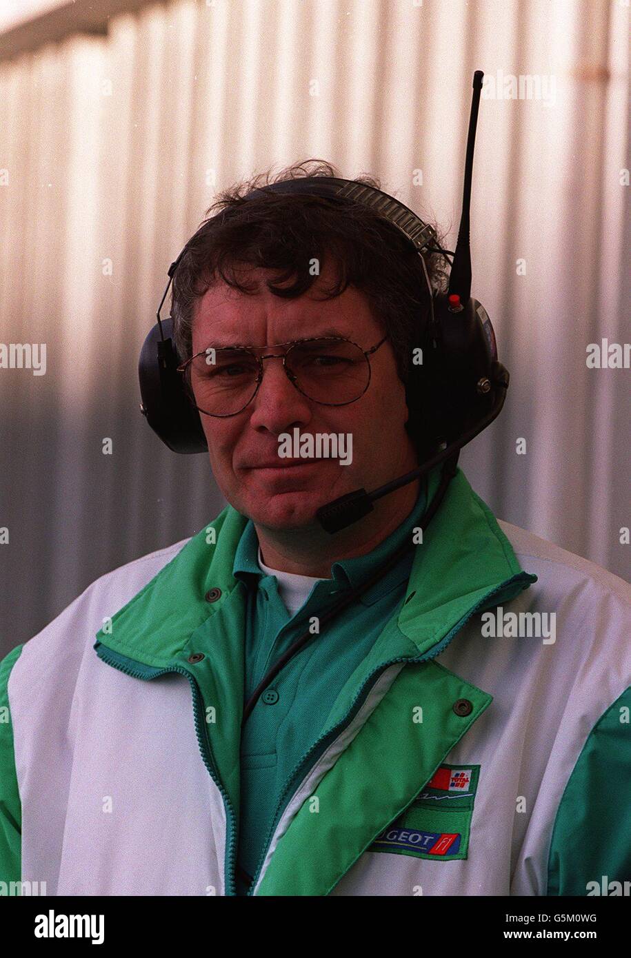 Motor Racing - Formula One testing, Estoril. Gary Anderson, Jordan 196 ...