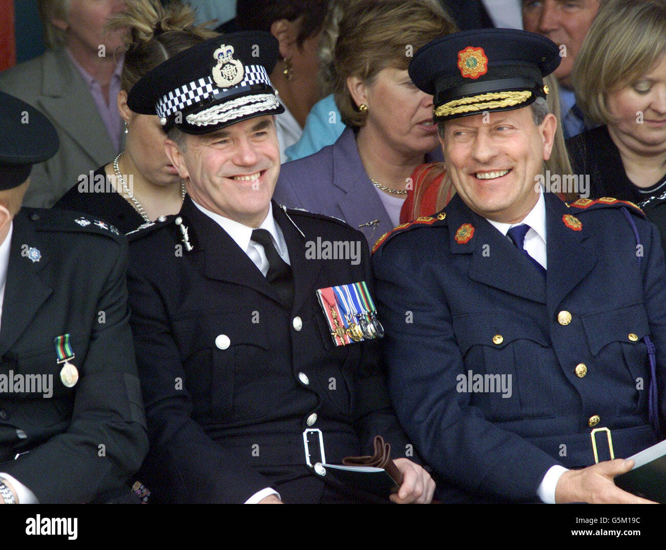 Psni uniforms hi-res stock photography and images - Alamy