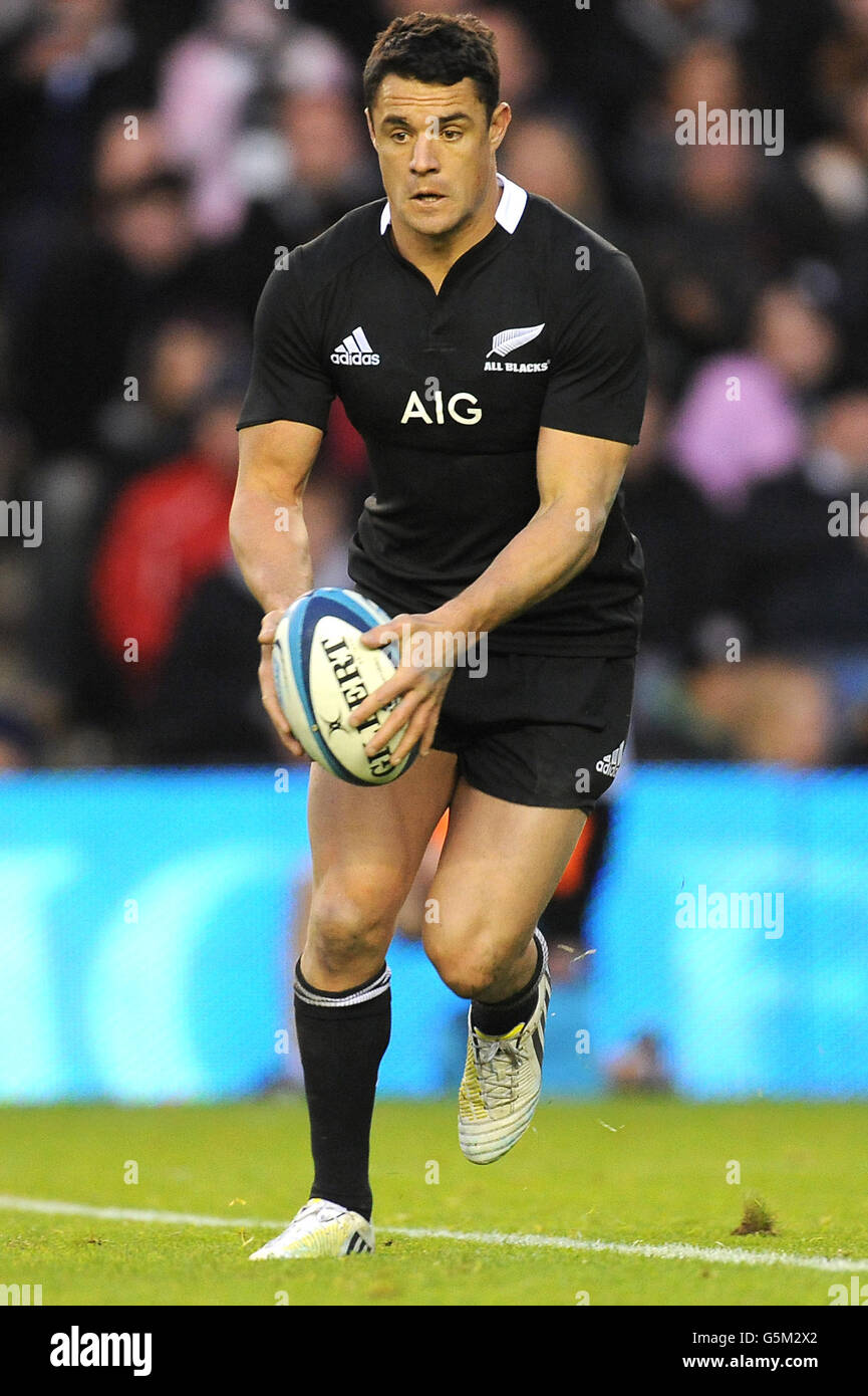 Rugby emc full length hi-res stock photography and images - Alamy