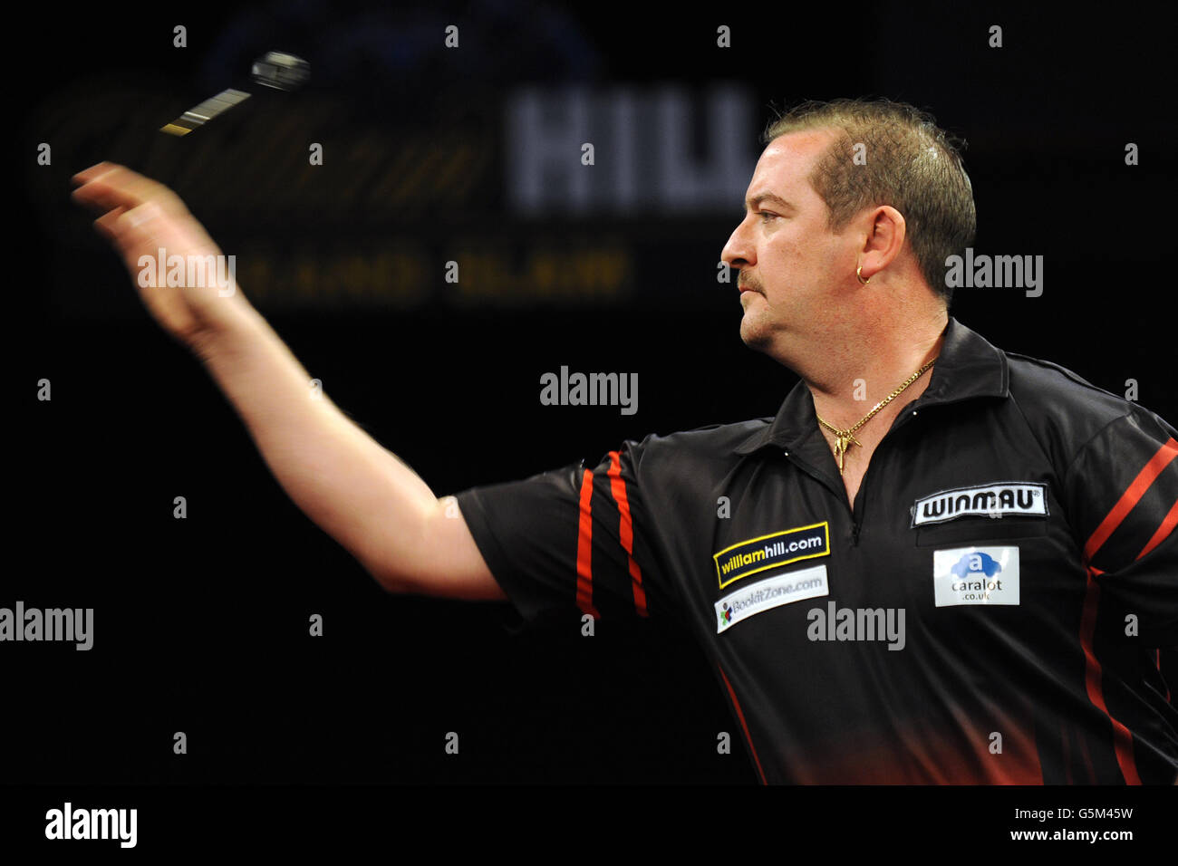 Darts - Grand Slam of Darts - Wolverhampton Civic Hall Stock Photo - Alamy