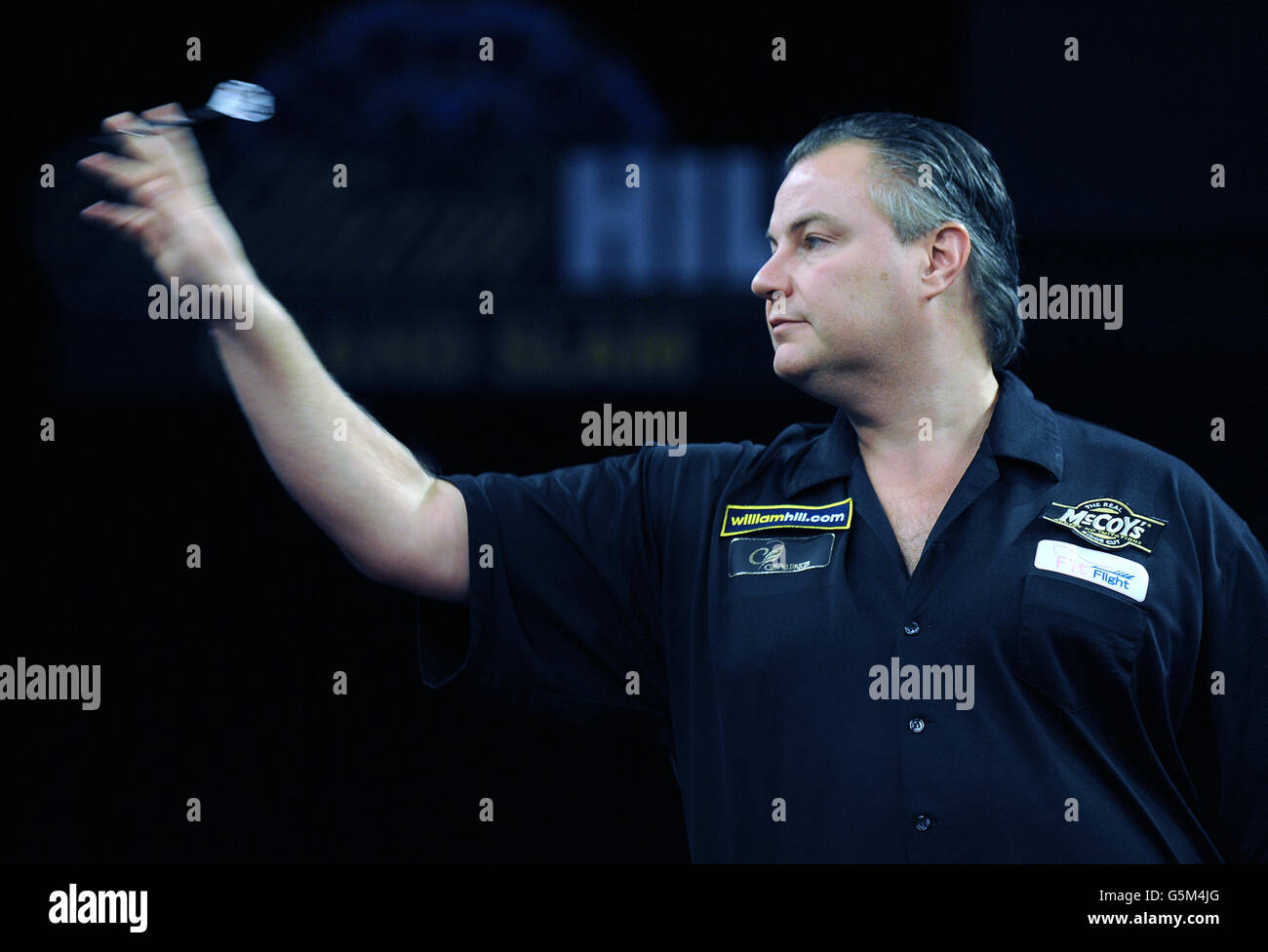 Darts - Grand Slam of Darts - Wolverhampton Civic Hall Stock Photo - Alamy