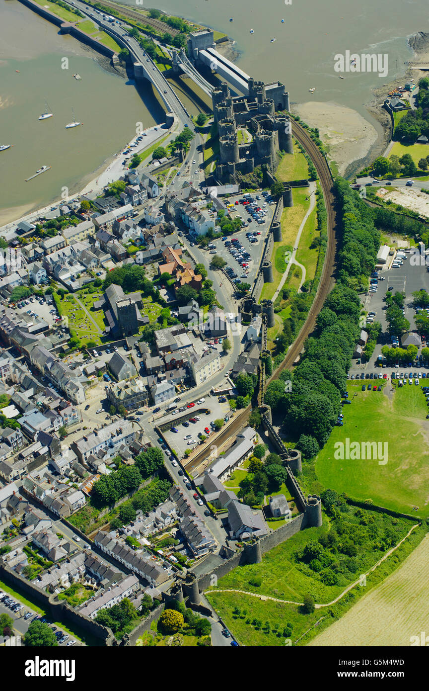 Conwy castle aerial hi-res stock photography and images - Alamy