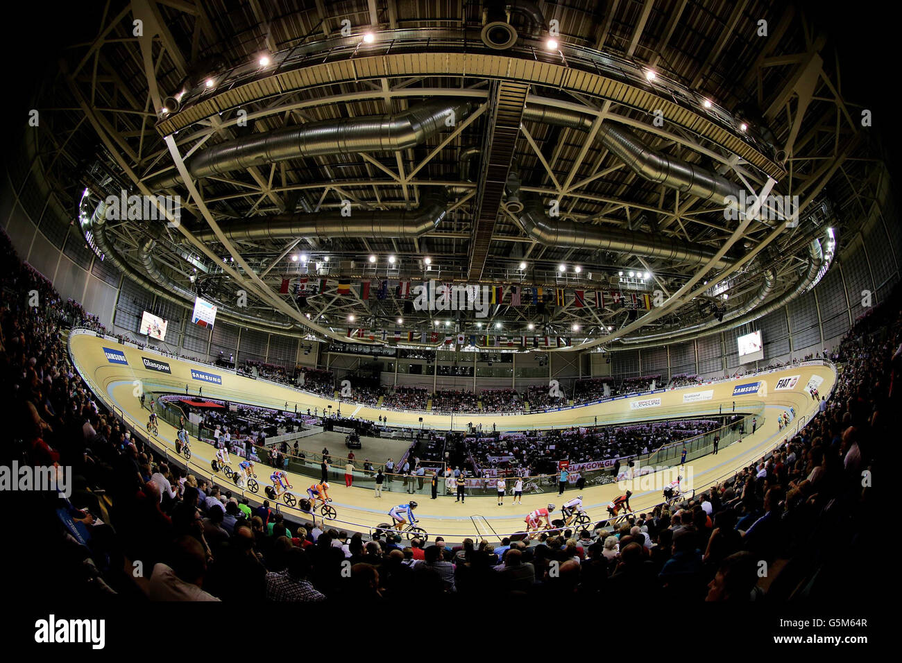 A view of the Men's Omnium Scratch Race during the UCI Track Cycling ...
