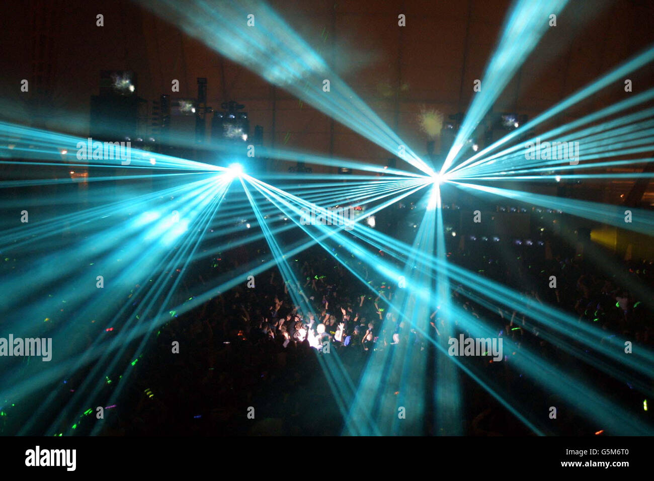 New year eve millennium dome hi-res stock photography and images - Alamy