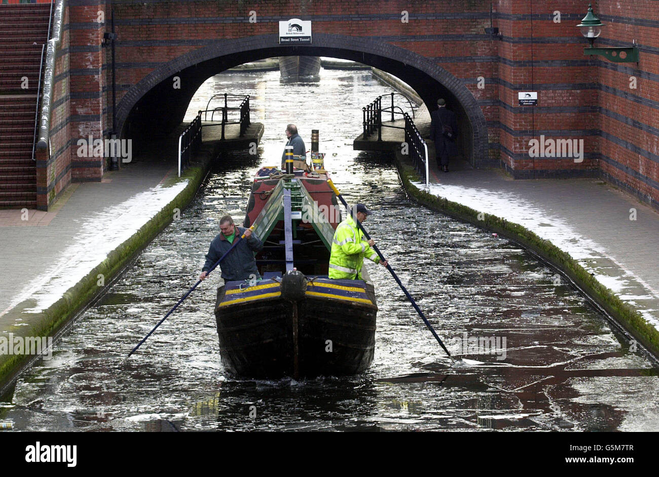 British waterways icebreaker boat hi-res stock photography and images ...