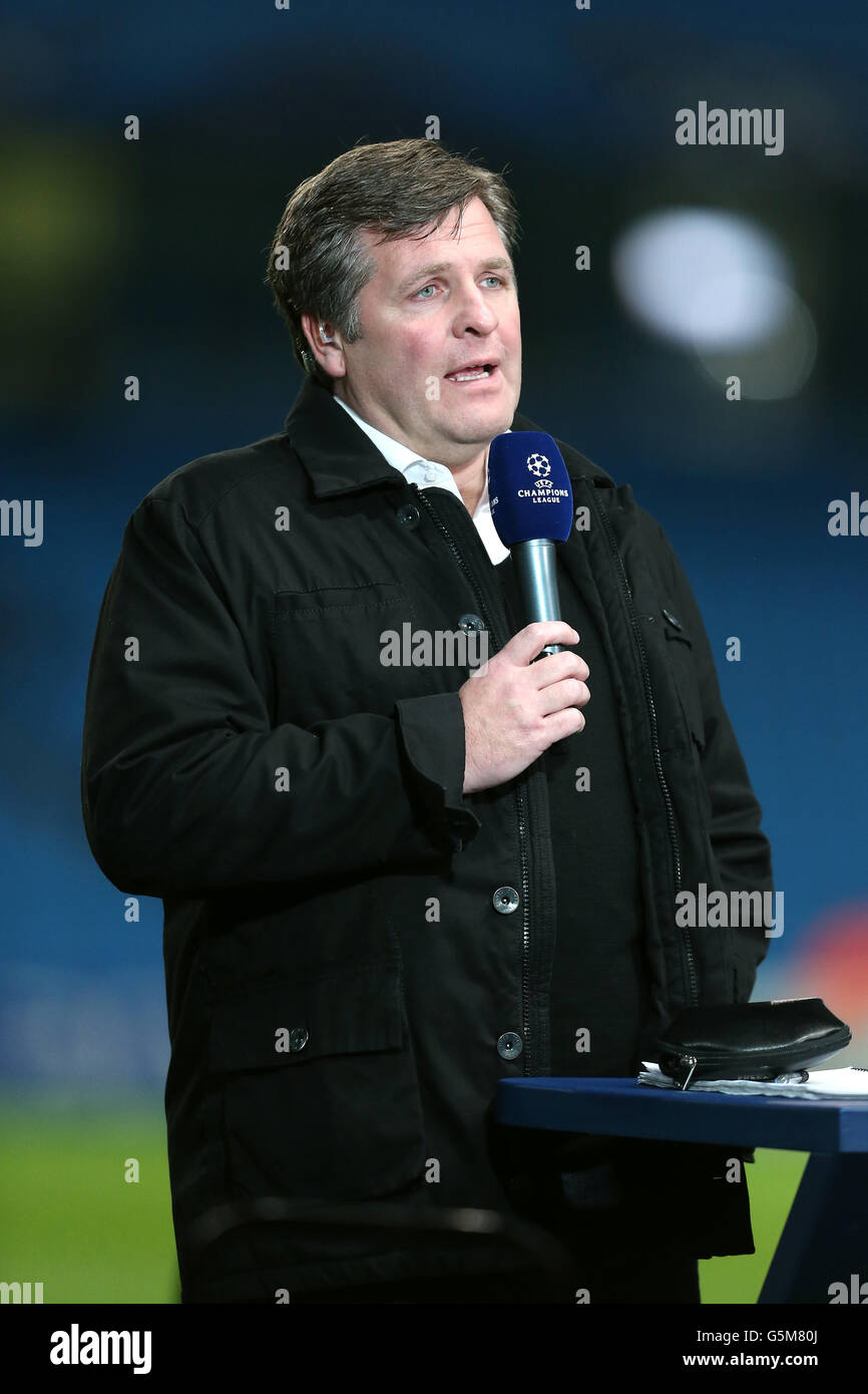 Former liverpool player jan molby hi-res stock photography and images ...