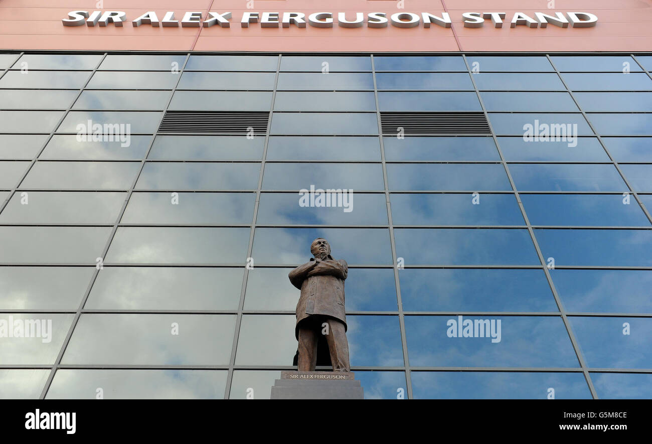 Sir alex ferguson statue unveiled hi-res stock photography and images ...