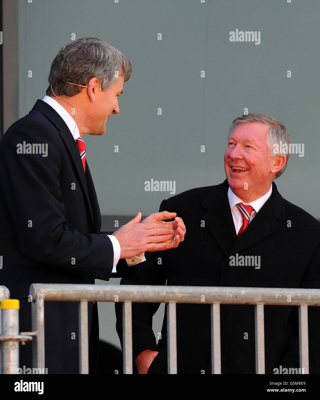 Alex ferguson statue old trafford hi-res stock photography and images ...