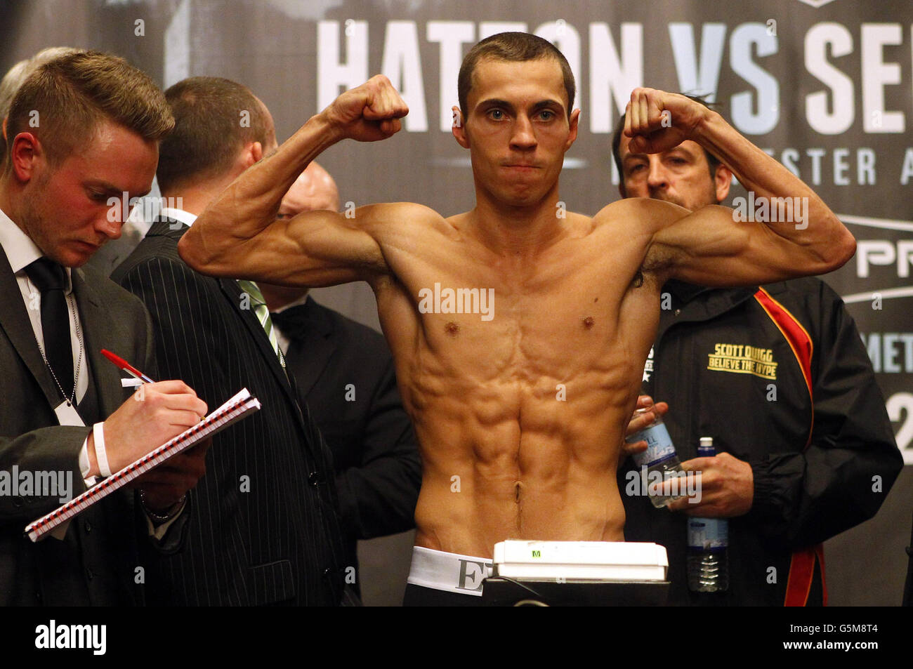 Boxing scott quigg rendall munroe weigh in manchester town hall hi-res ...