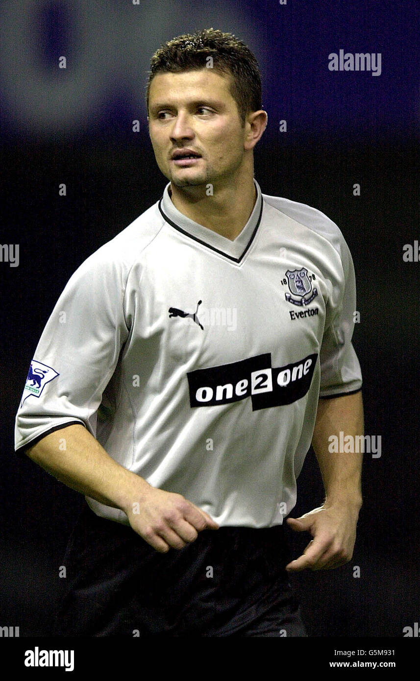 FOOTBALL EVERTONS TOMASZ RADZINSKI Stock Photo - Alamy
