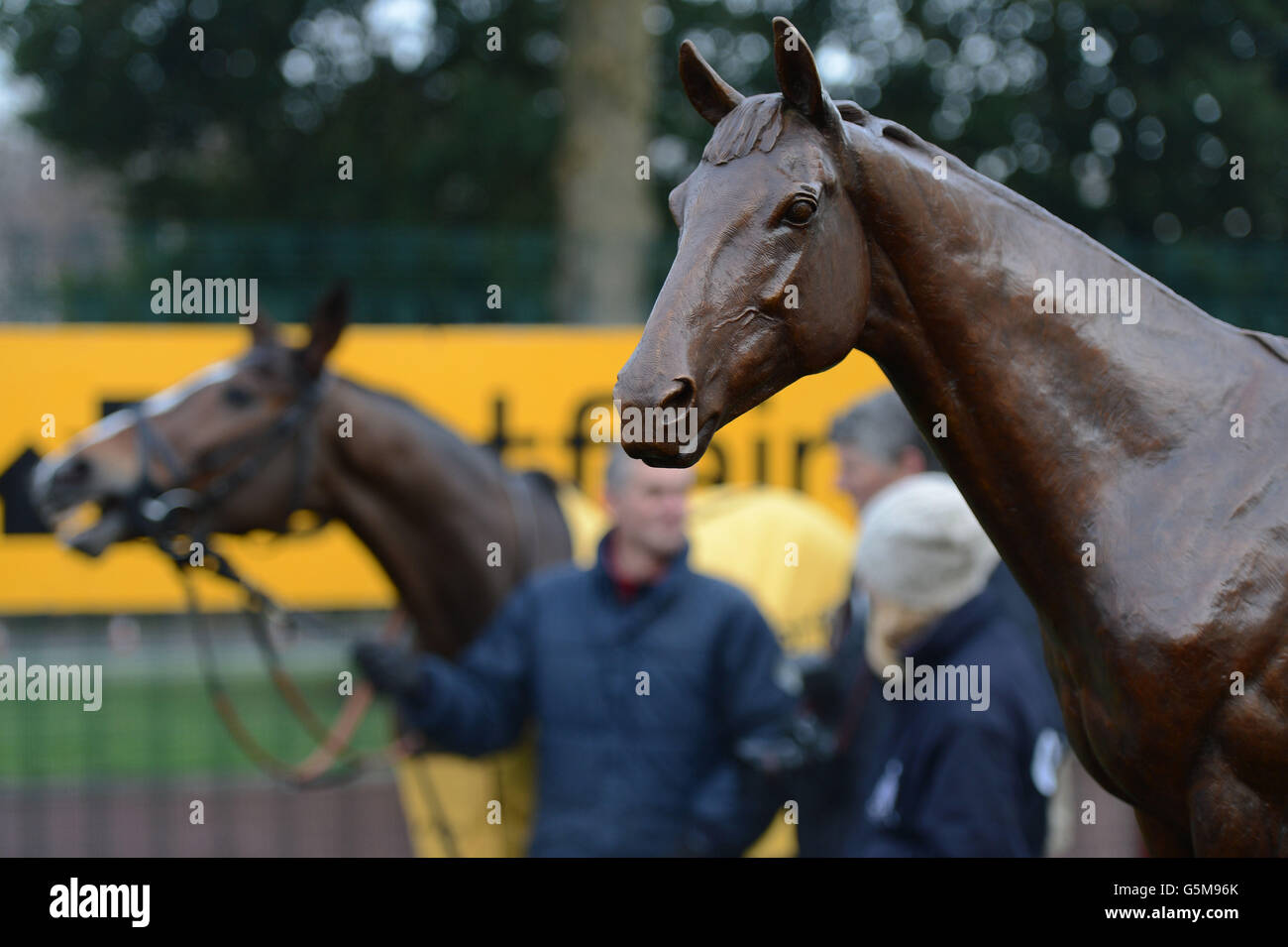 Kauto Star by his statue as it is unveiled at Haydock Park Racecourse ...