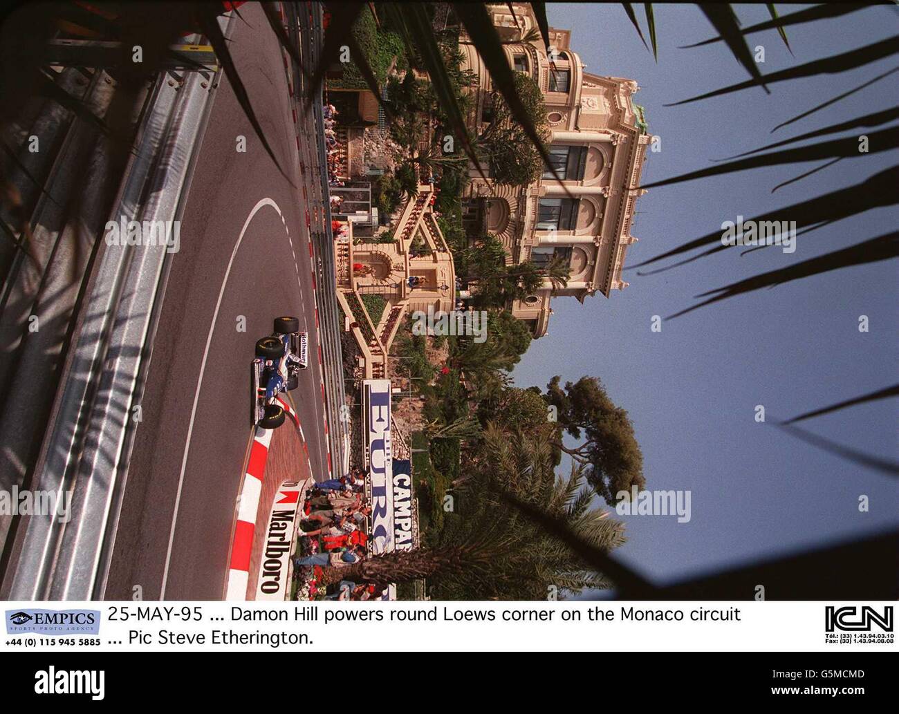 25-MAY-95, Damon Hill powers round Loews corner on the Monaco circuit ...