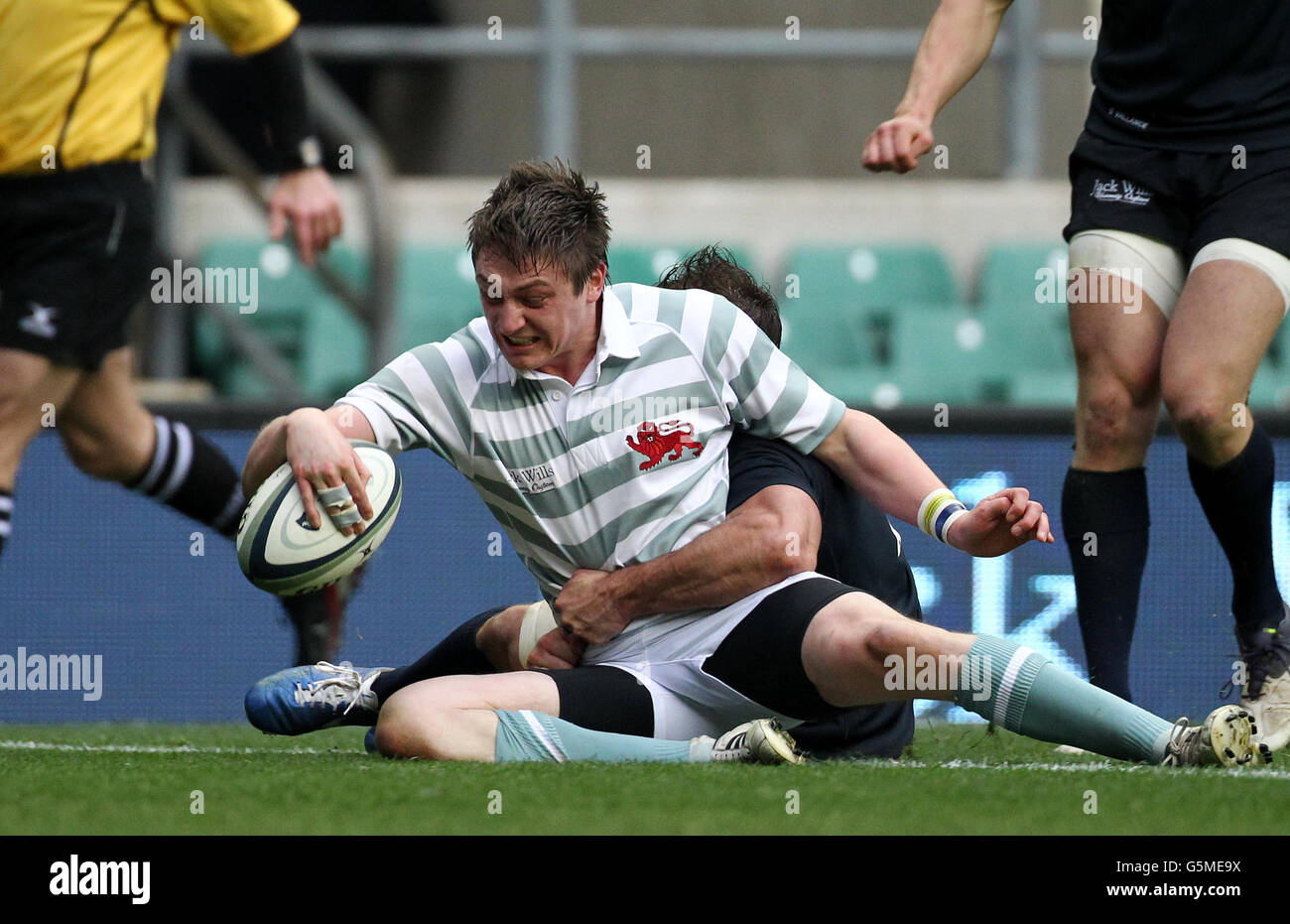 Cambridge's Andy Murdoch scores a try during the Oxford Cambridge ...