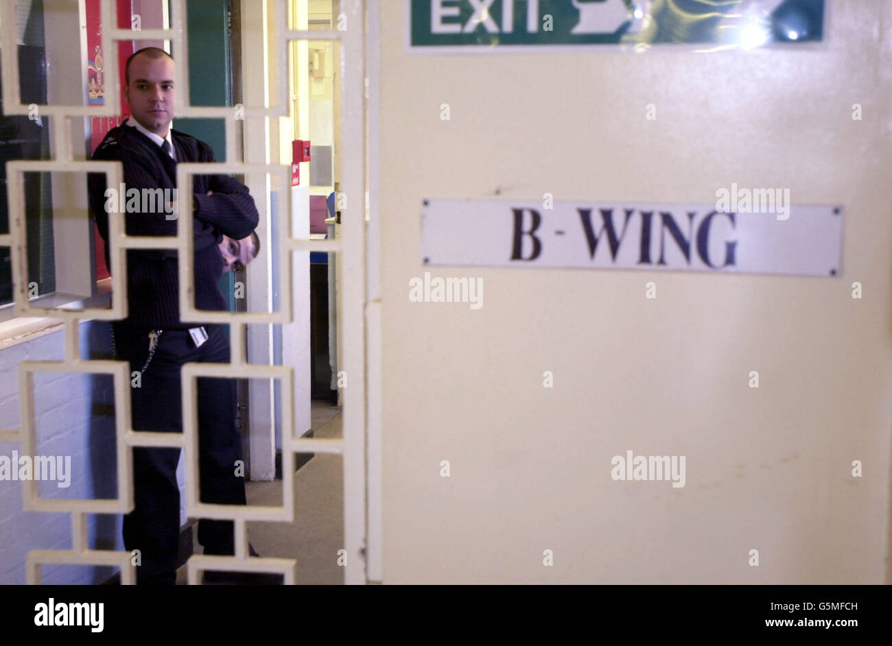 Hmp prison and guard hi-res stock photography and images - Alamy