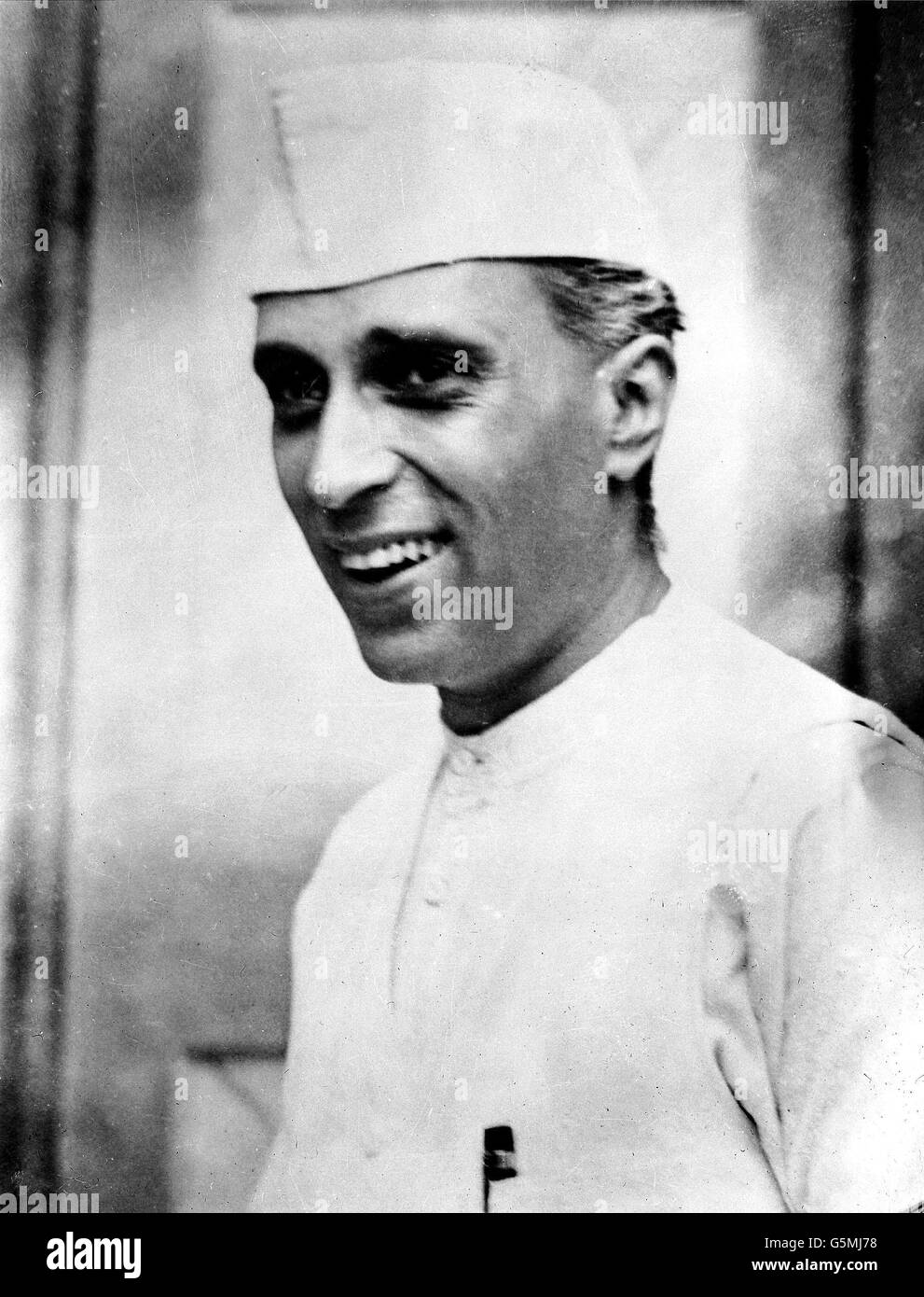 Jawaharlal nehru portrait hi-res stock photography and images - Alamy
