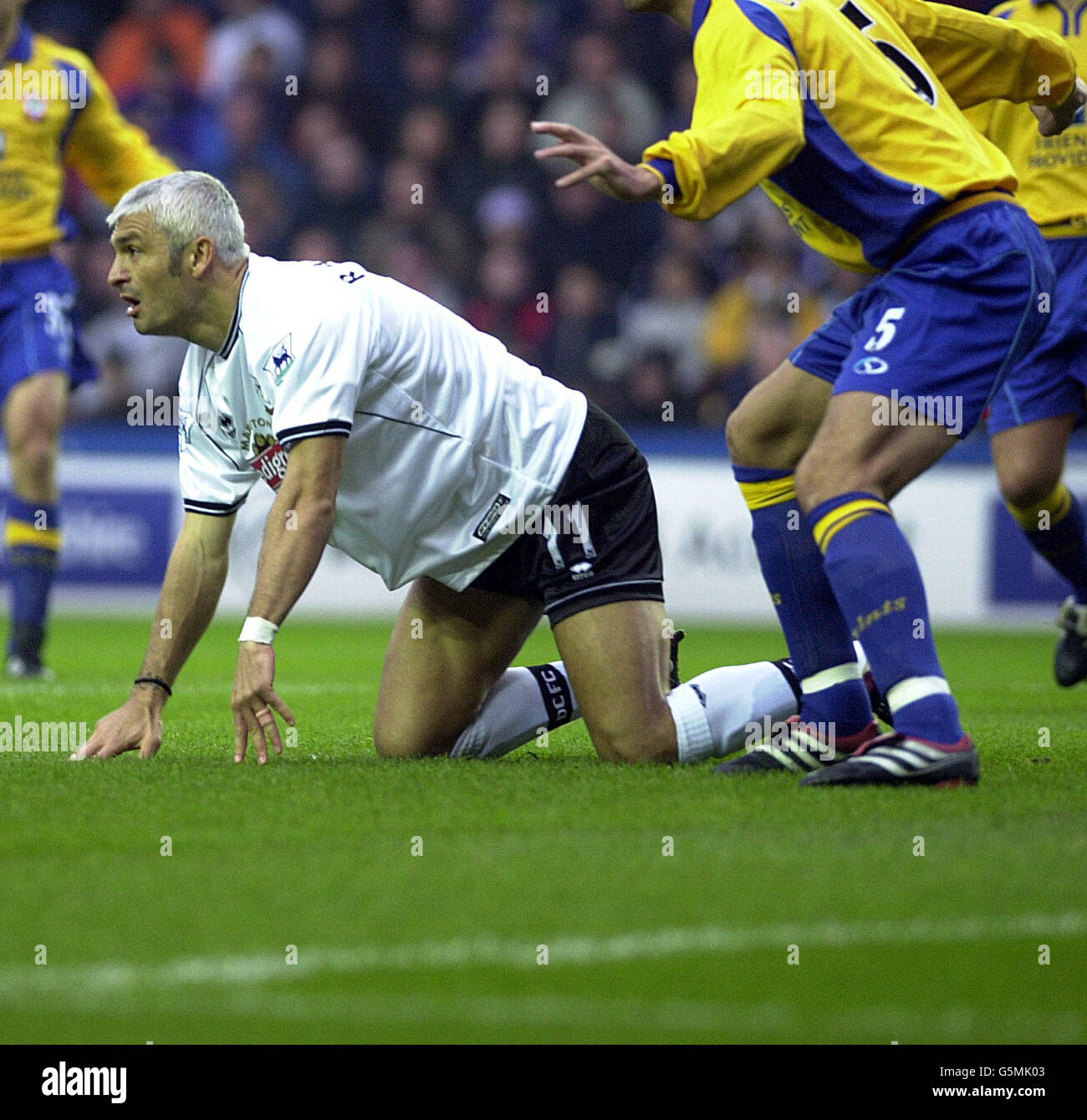 FOOTBALL DERBY COUNTY'S FABRIZIO RAVENELLI Stock Photo - Alamy