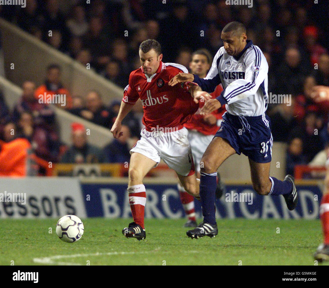 Charlton Athletic's Graham Stuart and Tottenham Hotspur's Dean Richards ...