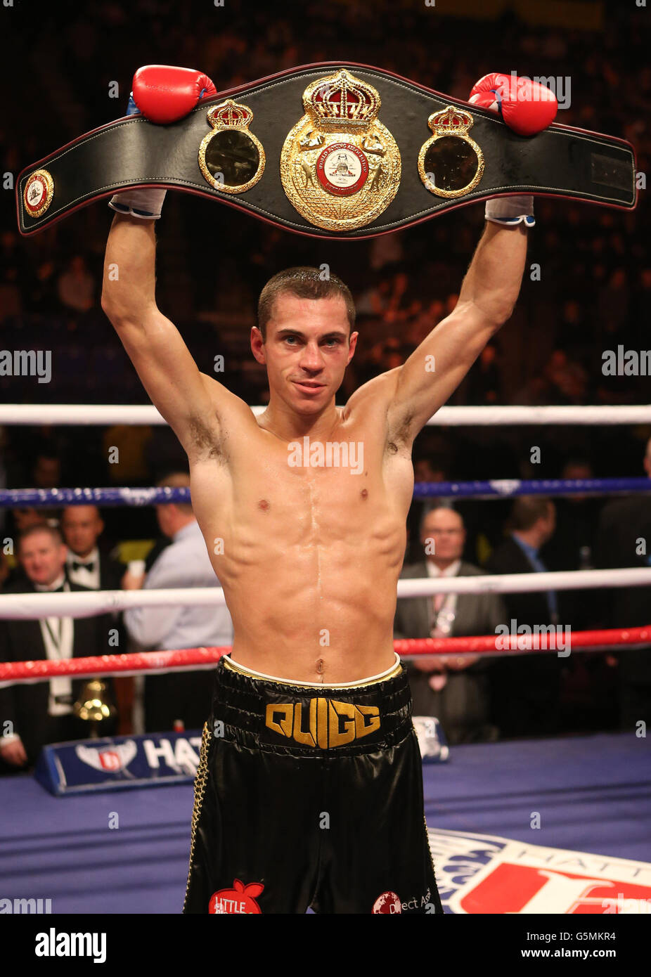 Super bantamweight hi-res stock photography and images - Alamy