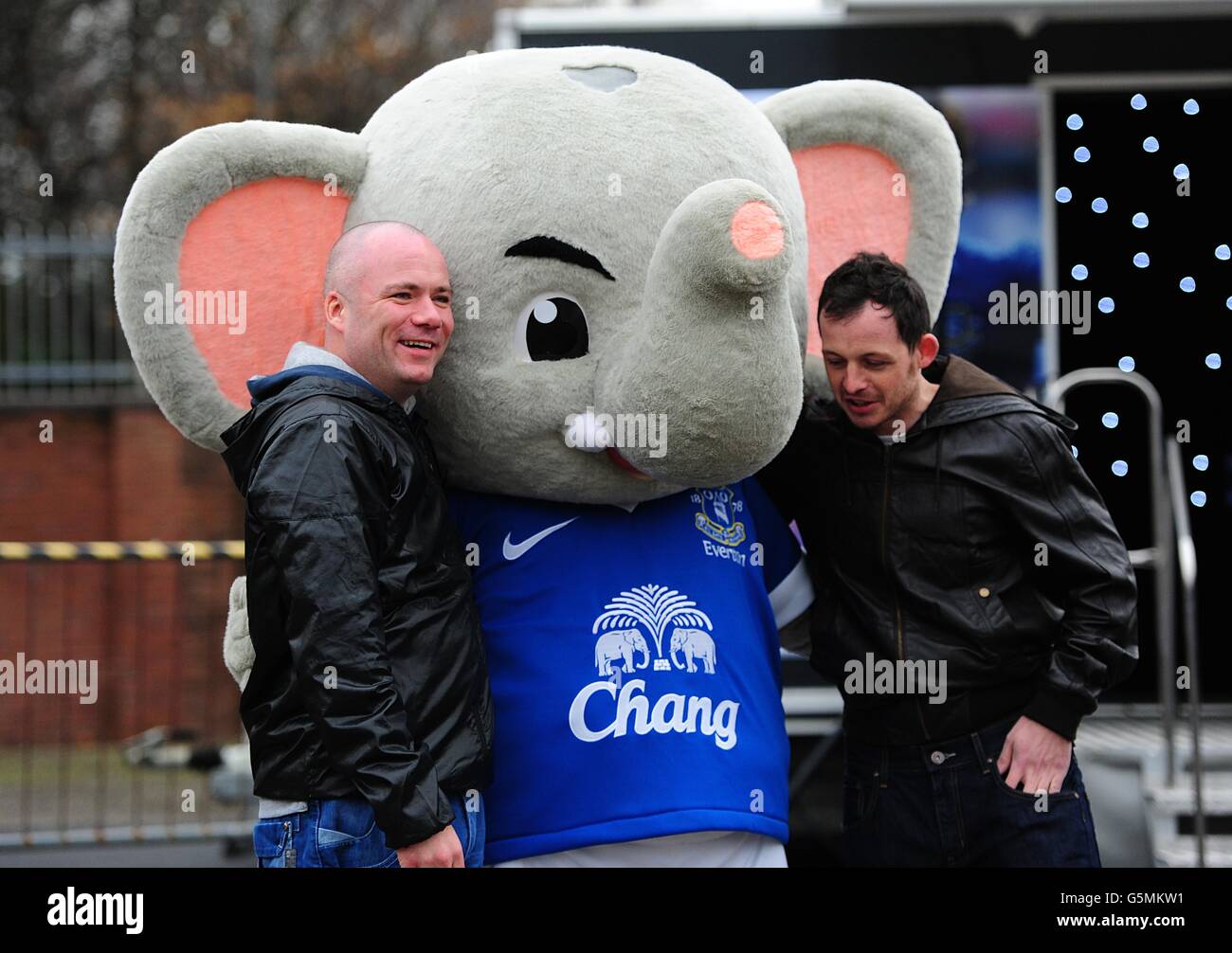 Norwich city mascot hi-res stock photography and images - Alamy
