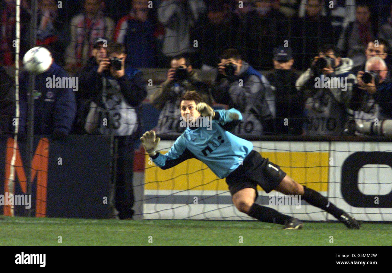 Rangers Steffan Klos in action during the penalty shoot-out during the ...