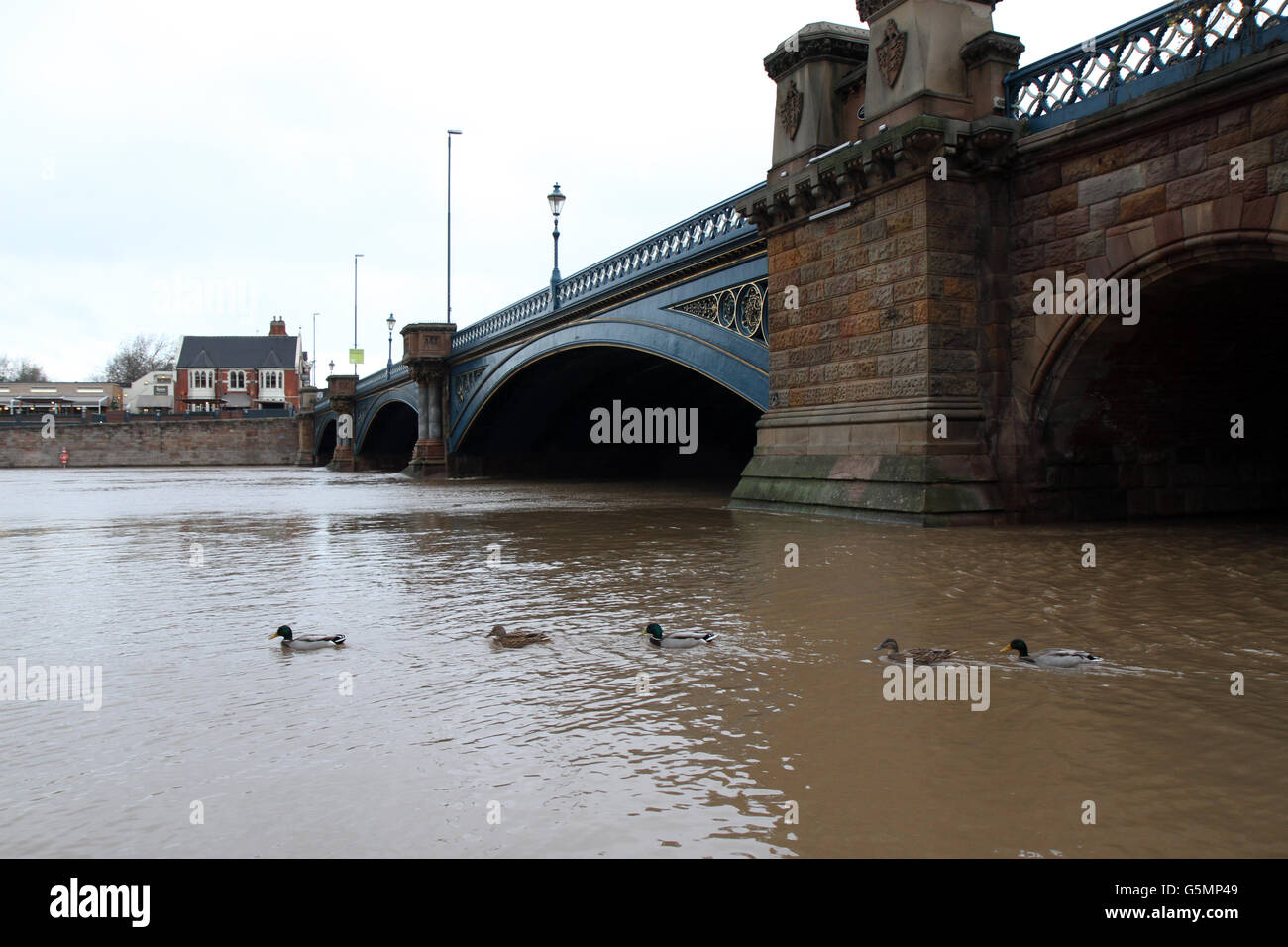 High water levels at Victoria Embankment in Nottingham following heavy ...