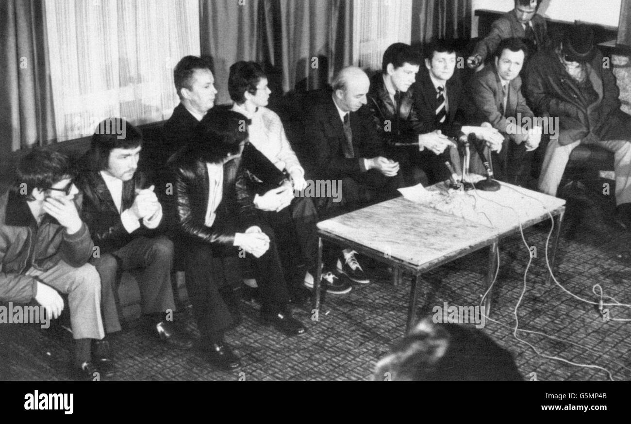 The Troubles - IRA Prison Ship Escape - Dublin Press Conference Stock ...