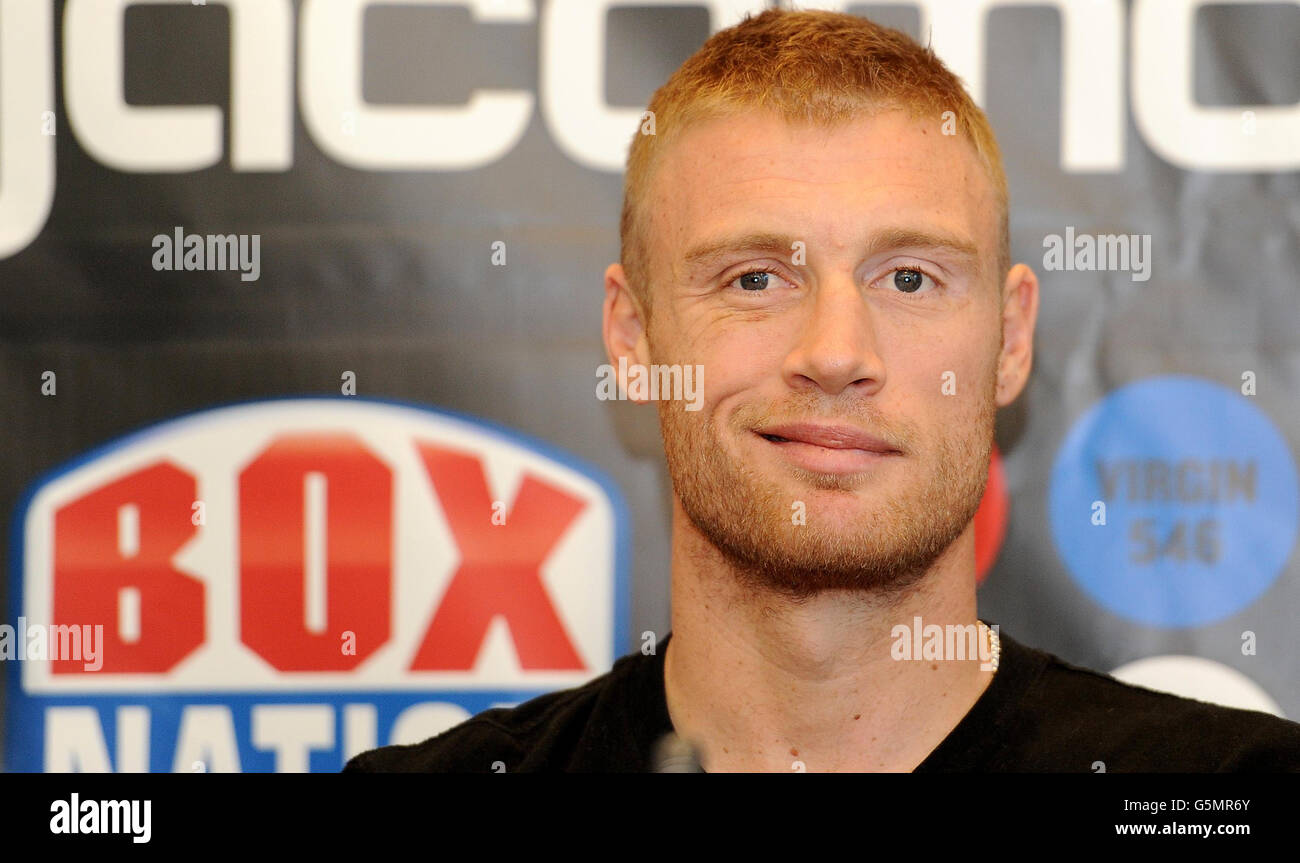 Andrew flintoff boxing hi-res stock photography and images - Alamy