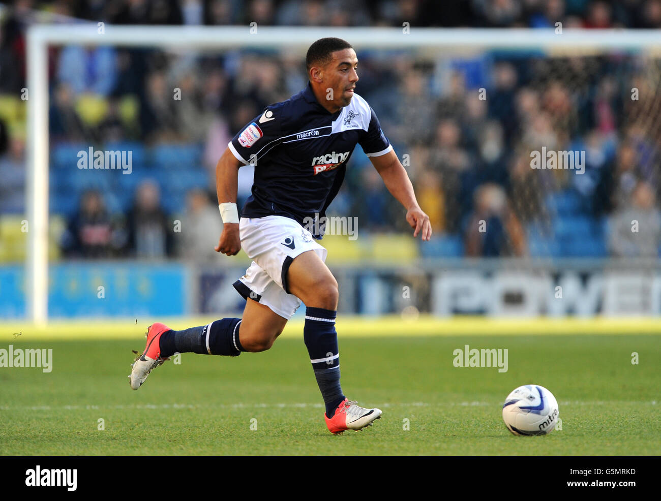 Soccer - npower Football League Championship - Millwall v Leeds United ...