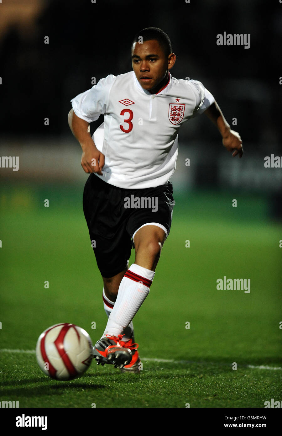 Soccer - Victory Shield - England U16 v Scotland U16 - Pirelli Stadium ...