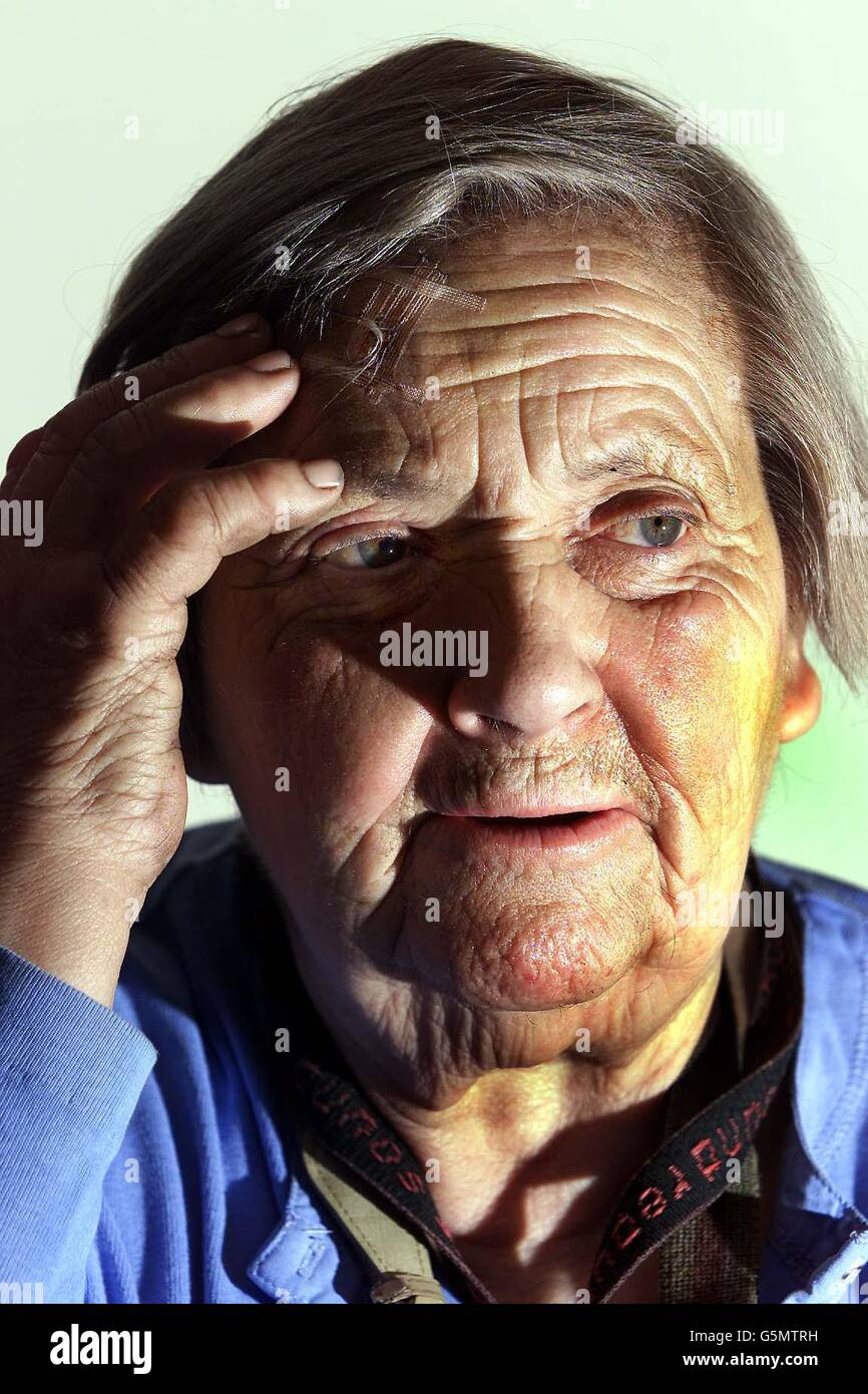 Spoke to reporters in cambridge hi-res stock photography and images - Alamy