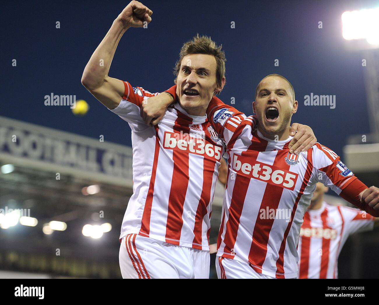 Stoke citys dean whitehead hi-res stock photography and images - Alamy