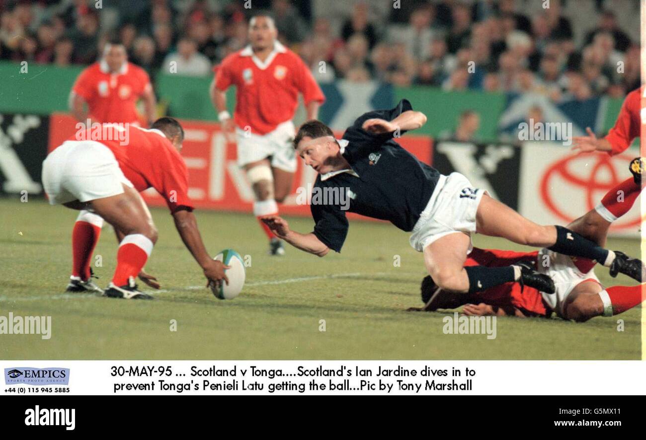 Rugby Union - Rugby World Cup 1995 - Scotland v Tonga. Scotland's Ian ...