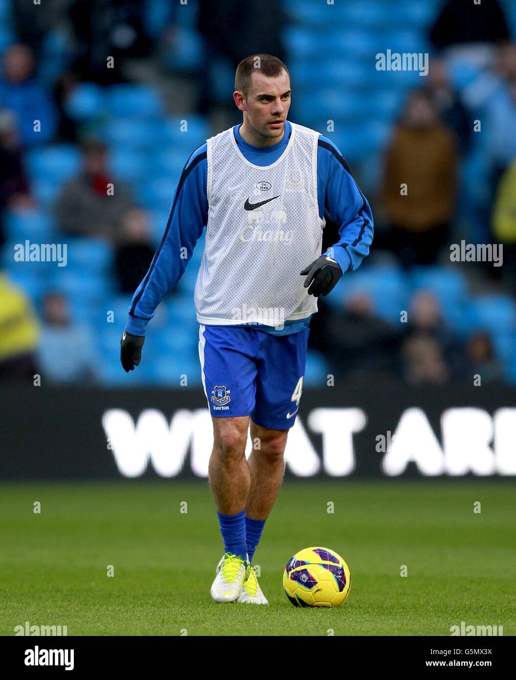 Soccer - Barclays Premier League - Manchester City v Everton - Etihad ...