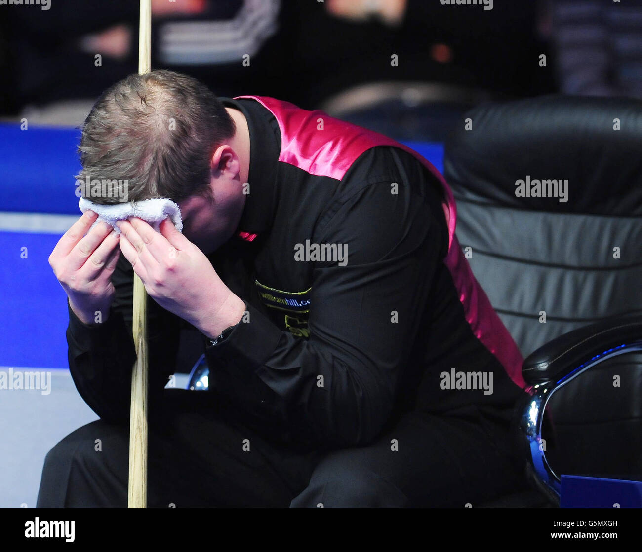 Robert milkins snooker hi-res stock photography and images - Alamy