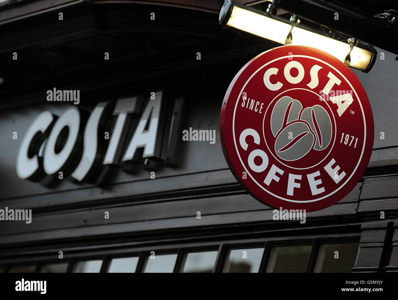 High Street stock Stock Photo - Alamy