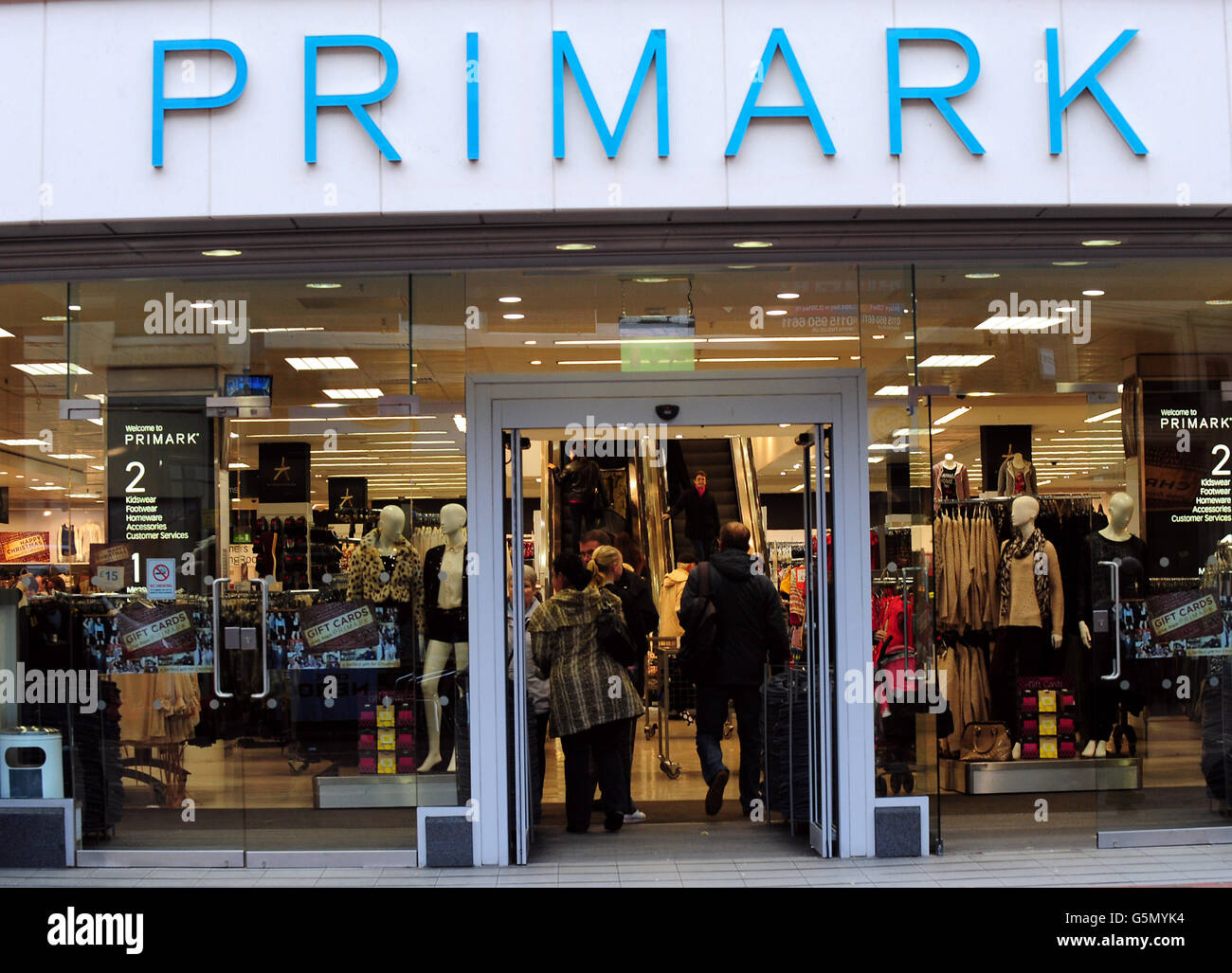 High Street stock Stock Photo - Alamy