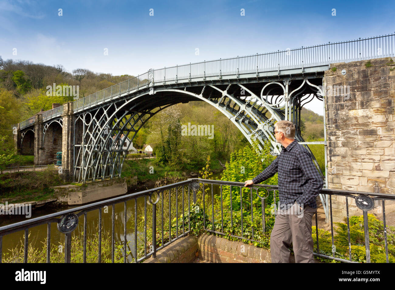 Abraham Darby's historic 1779 bridge over the River Severn in ...