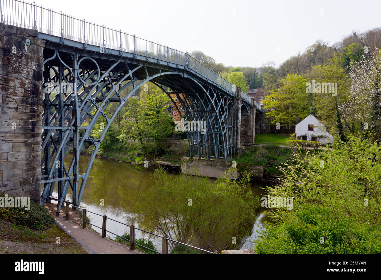 Abraham Darby's historic 1779 bridge over the River Severn in ...